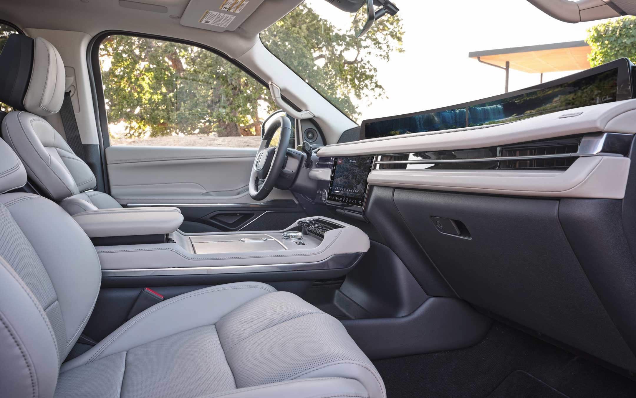 The All-New 2025 Lincoln Navigator® Large Luxury SUV