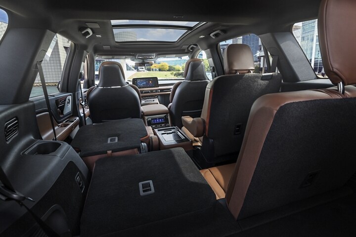 2025 Lincoln Aviator® SUV Photo & Video Gallery